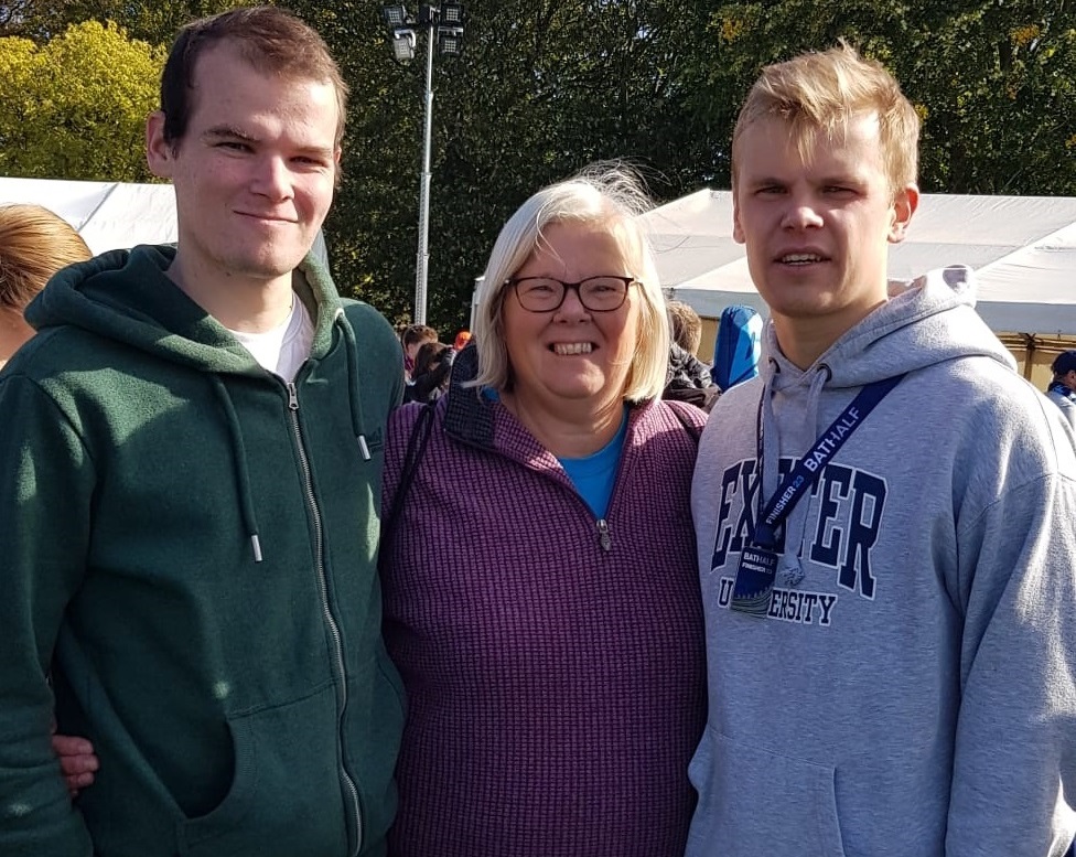 Keynsham fundraisers’ Flame of Hope award - Keynsham Voice