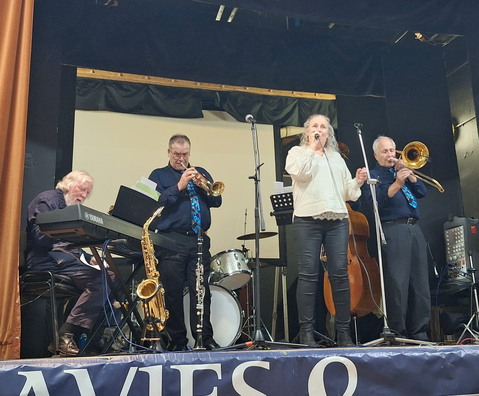 Keynsham RUHX jazz show boosts scanner appeal - Keynsham Voice